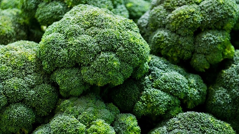 2- Brócoli uno de los vegetales crucíferos - Actitud Saludable